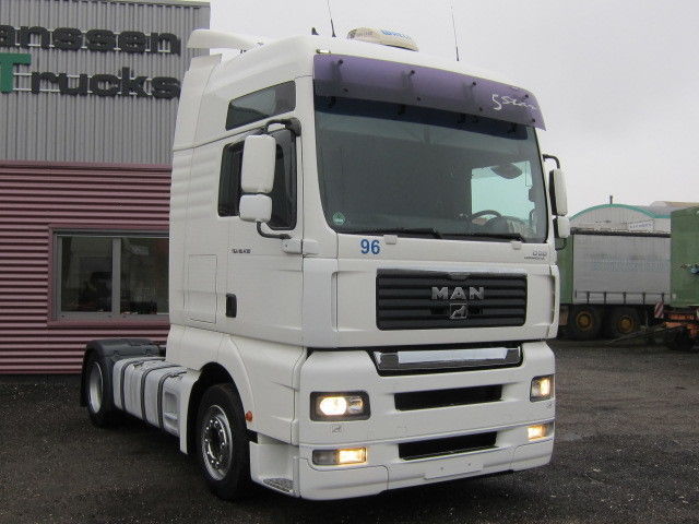 Обзор двухосного тягача MAN TGA