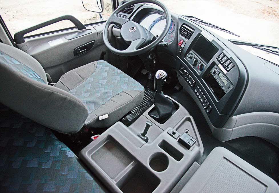 Обзор трехосного крупнотоннажного самосвала Dongfeng DFH3330A80