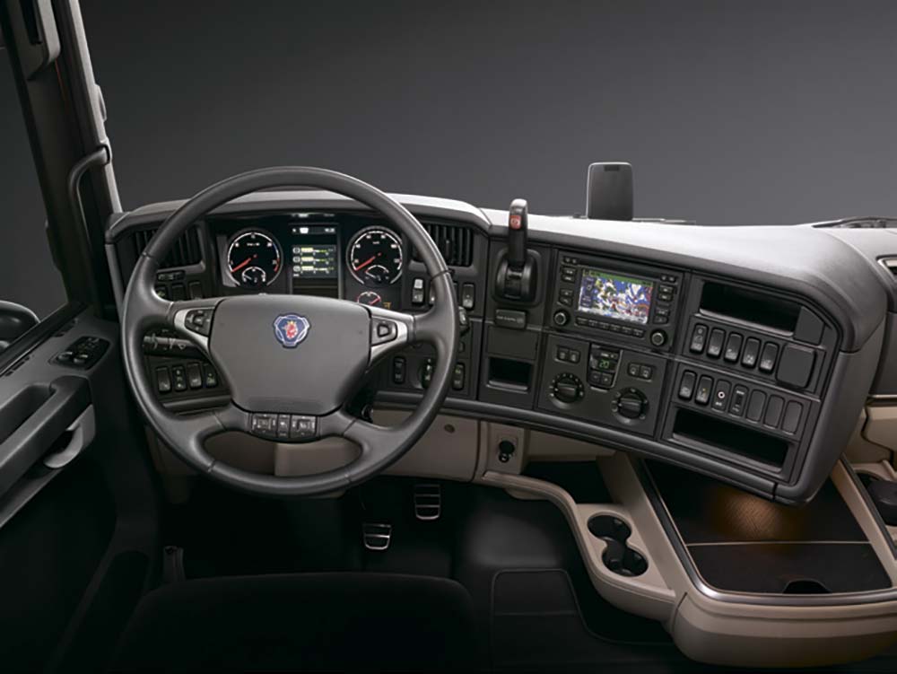 Обзор двухосного седельного тягача Scania G360