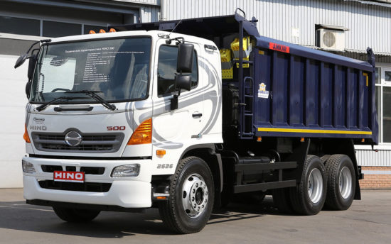 Японский крупнотоннажный самосвал HINO 500 6x4