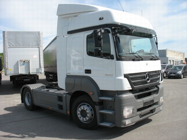 Обзор двухосного седельного тягача Mercedes-Benz Axor 1840